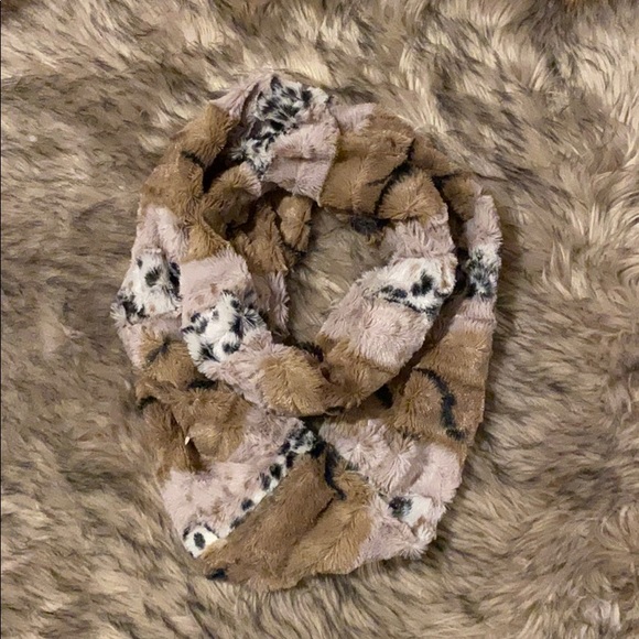 Accessories | Cheetah Print Infinity Scarf Soft Fuzzy Material | Poshmark